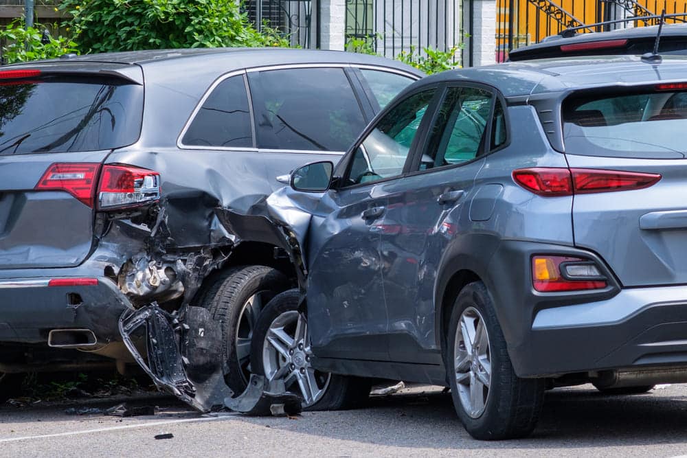 Accident parking et assurance : que faire en cas d'accident